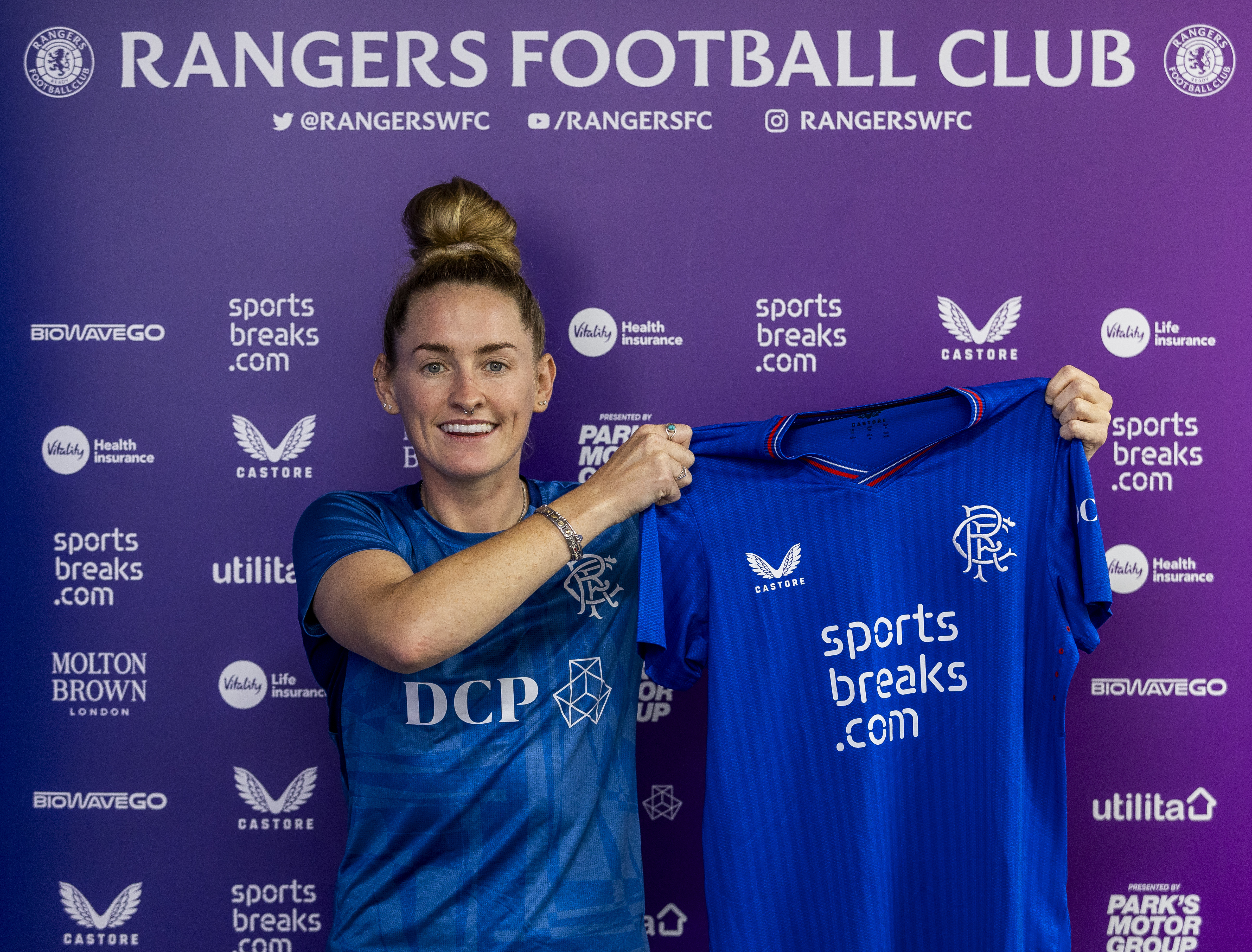 Rangers Sign Rachel Rowe From Reading | Rangers Football Club