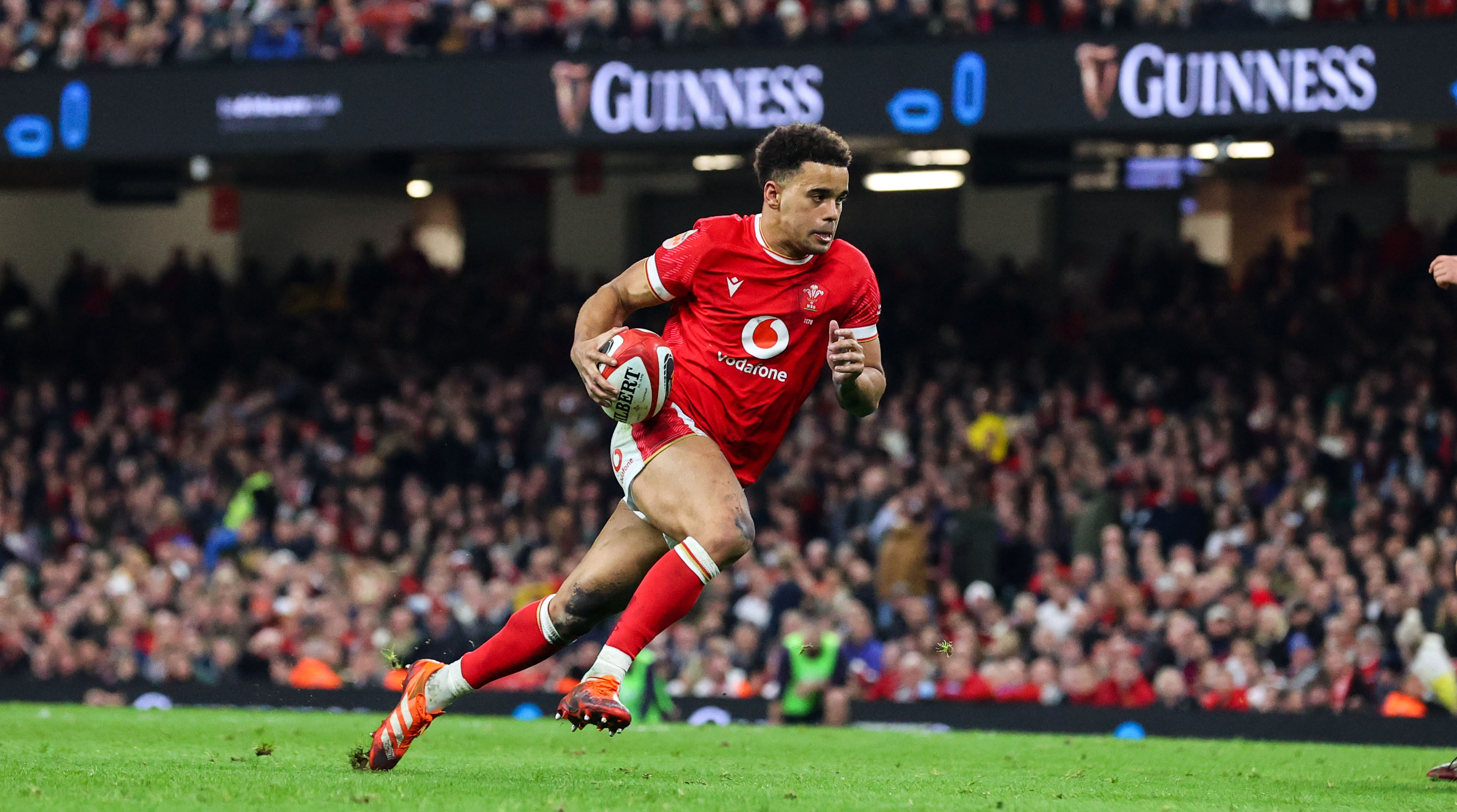 Ben Thomas Interview: Wales' midfield architect on England clash ...